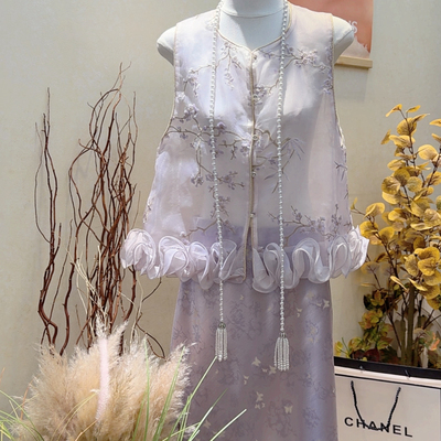 多多新新中式植物绣花花瓣装饰工艺收腰显瘦马甲(只卖马甲)9485