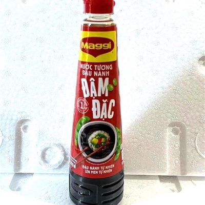 越南进口特产大豆酱油豌豆酱油Nuoc Tuong Dau Nanh 300ml 一瓶
