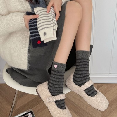 袜子女冬天加厚植绒纽扣保暖撞色羊毛袜无骨条纹女袜中筒袜堆堆