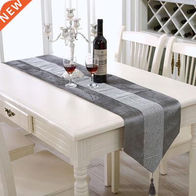 Modern Rhinestones Table Runner Pillowcase Napkin For Weddin