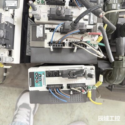 松下伺服驱动器MDDHT5540，MSMA152P1G，1.全新 二手都有