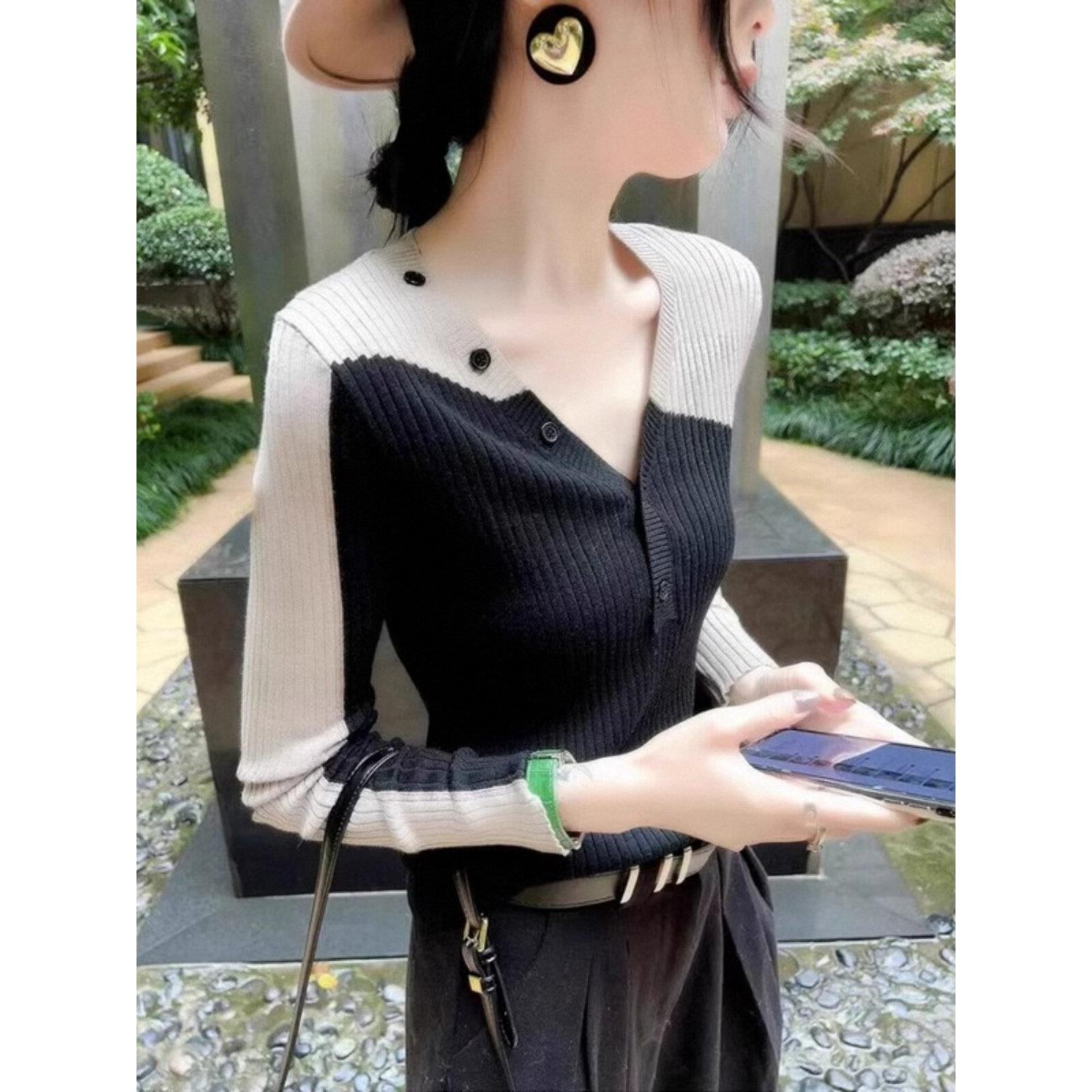 拼接撞色纽扣v领针织衫女春秋季欧货修身薄款毛衣坑条内搭打底衫