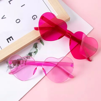 太阳镜无框心型连体墨镜色彩