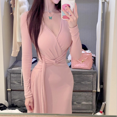 9.8Winema晓雪 橡皮粉韩女带绒V领交叉收腰显瘦开叉不规则连衣裙