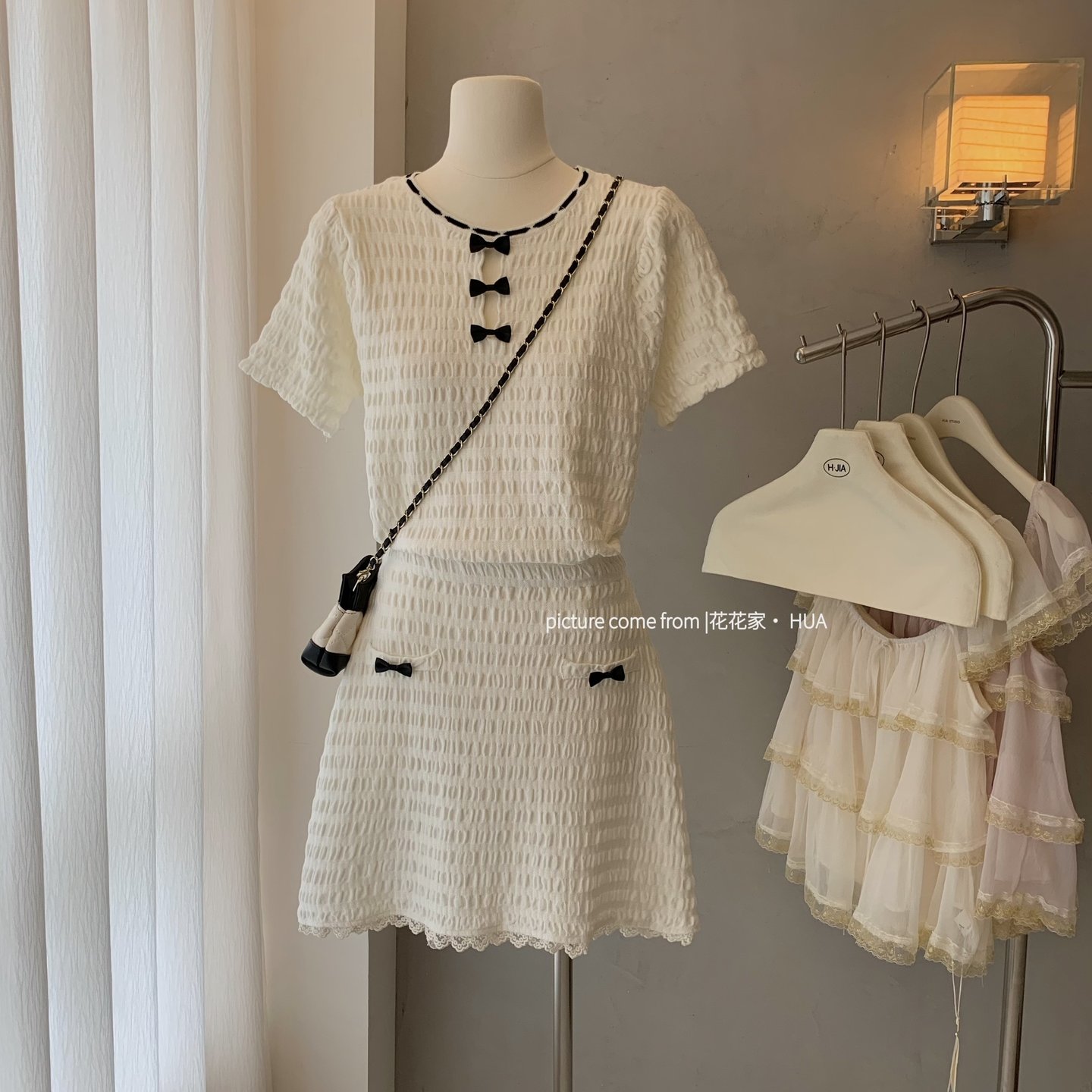 COOLLINE林子熙 甜心维维安 乖巧甜美上衣短裙小套装～chao舒服！