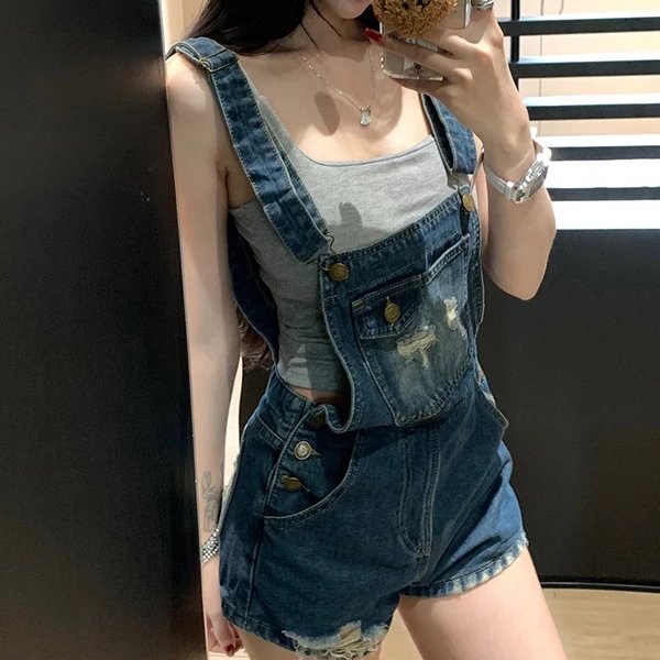 李李服饰甜辣美式破洞牛仔背带短裤女2026年夏季做旧显瘦连体短裤