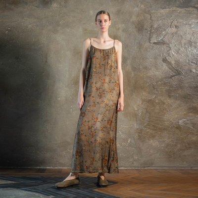 【UMAWANG】hug 2025早春新款复古碎花吊带连衣裙