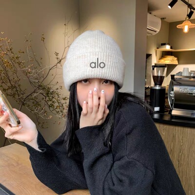 aloyoga纯棉防风针织帽