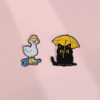 撑伞小猫胸针ins潮可爱卡通金属徽章男女衣服包挂件配饰徽章
