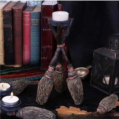 跨境新款 Triple Broomstick Witchcraft Tealight Holde扫帚烛台