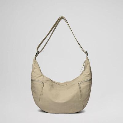 Slouchy Sling Bag女士斜挎包饺子包牛角包便携多口袋运动健身包