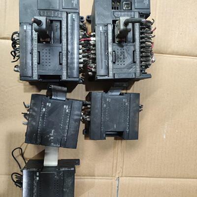 PLC CP1E-N30DR-A两个 拆机 功能包