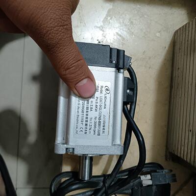 力川伺服电机0.4kw型号lcmt-04slc02nb-60