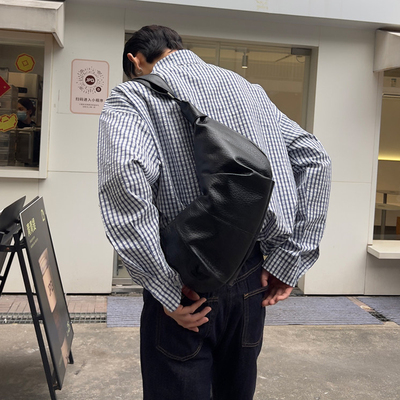 NIN小众腋下pu复古腋下街头月牙饺子包男女生休闲背包托特ins潮牌