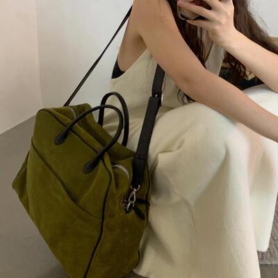 新款撞色麂皮绒设计保龄球包欧美