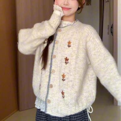 日系软糯高级感圆领花朵针织开衫毛衣外套女秋冬款慵懒风穿搭上衣