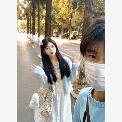 韩系软糯蓝色针织衫毛衣