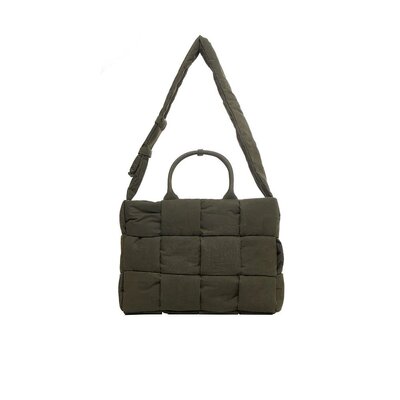 BOTTEGA VENETA 男士斜挎包 795507V37X22401 AW2024