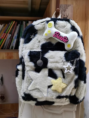 哇咔奶呼呼吖 可爱学院风爱心奶牛纹星星大骨头大容量双肩包书包