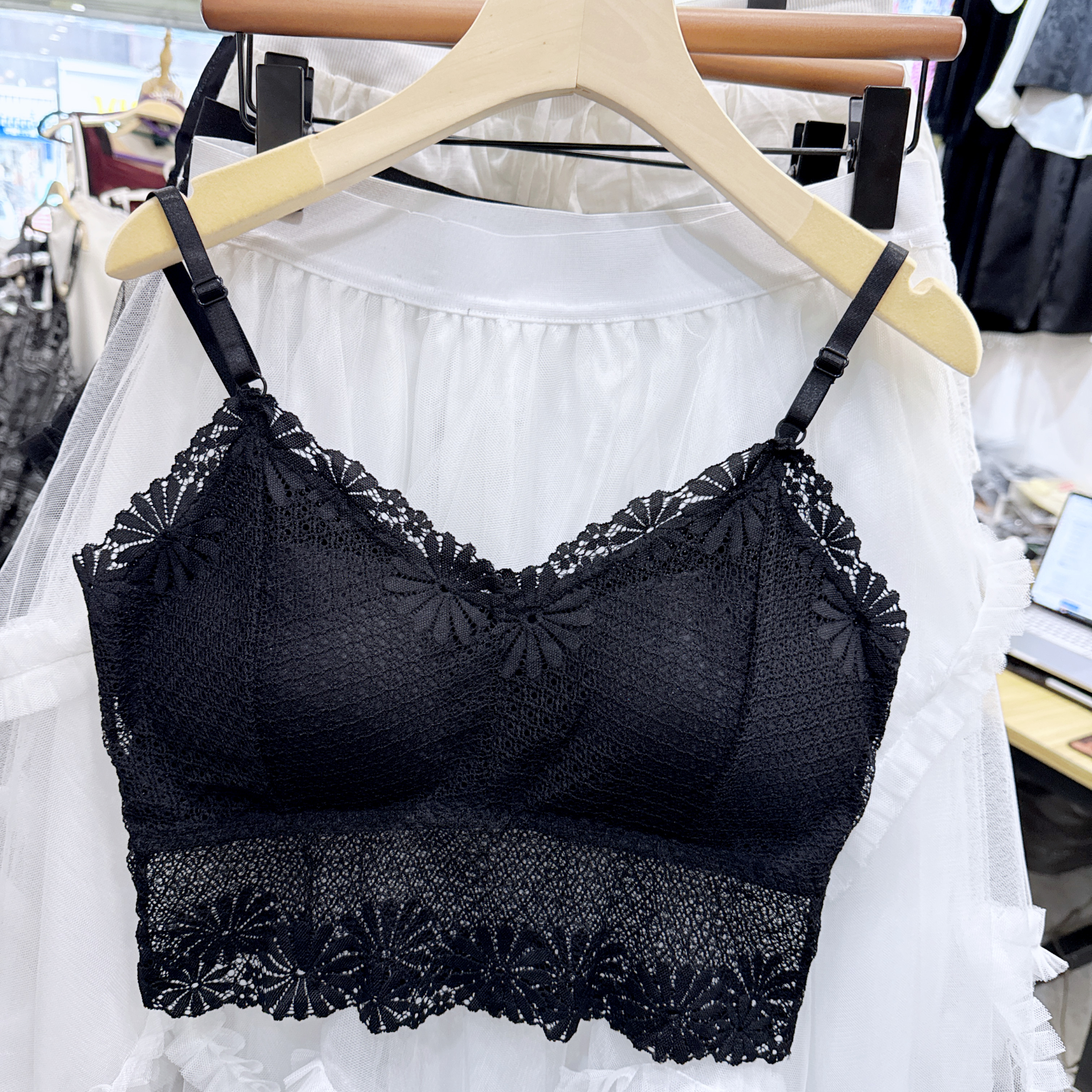 大码蕾丝吊带背心女内搭外穿性感美背文胸一体