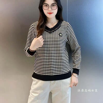 雅姿赏色珊瑚花2025秋冬新款上衣大码显瘦宽松修身百搭t恤衫18044