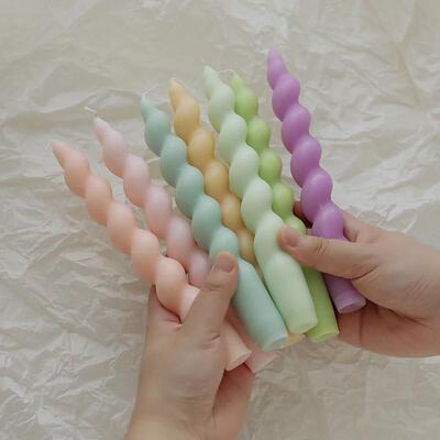 Ins wind swirling poles and candles, ash-stringed candles an
