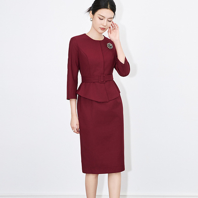 圆领荷叶下摆安哥拉红包臀连衣裙