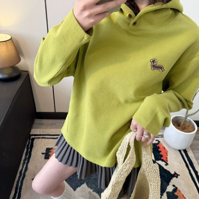 腊肠狗两粒扣短款连帽长袖T恤