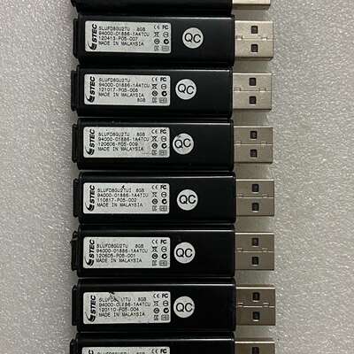 议价STEC SLUFDBQ2TU 8GB U盘