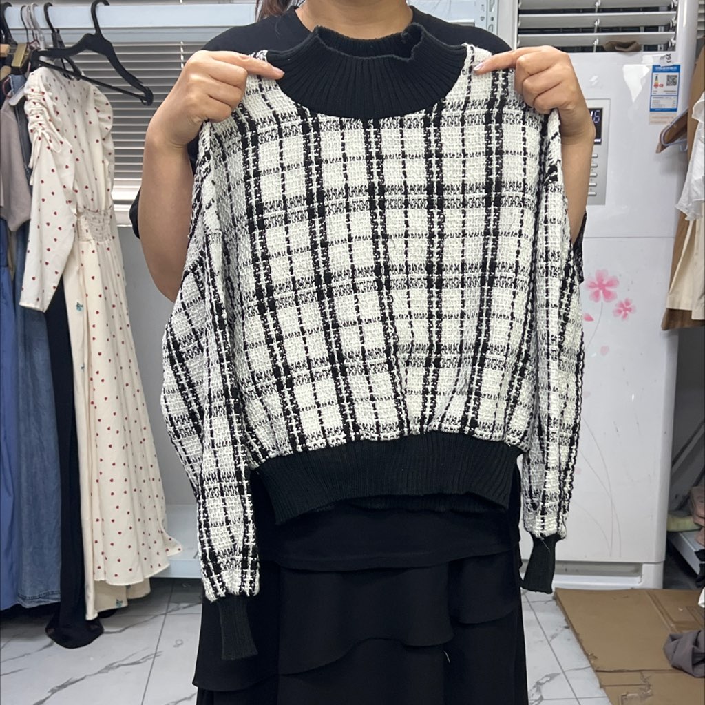 16,螺纹领口套头卫衣,120胸围56长,
