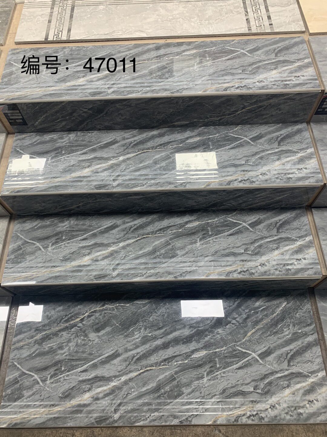 全瓷一体式三槽原槽通体梯级砖防滑楼梯踏步砖大理石瓷砖加工定做