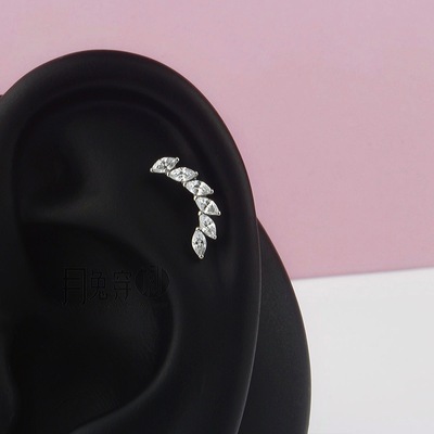 F136钛合金镶六钻马眼锆耳钉