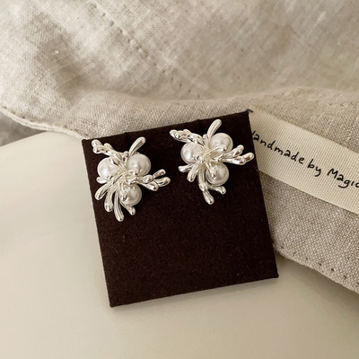 港风复古珍珠烟花耳钉女温柔气质优雅个性时尚潮流百搭耳环耳饰