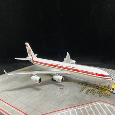 1：400 PH 埃及航空  空客A340-300 ，编号A40-LE，经典标准涂装