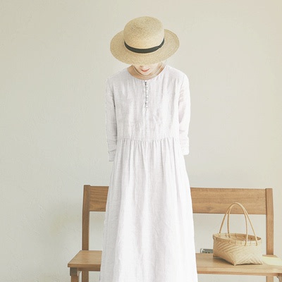 夏季新款七分袖苎麻刺绣连衣裙
