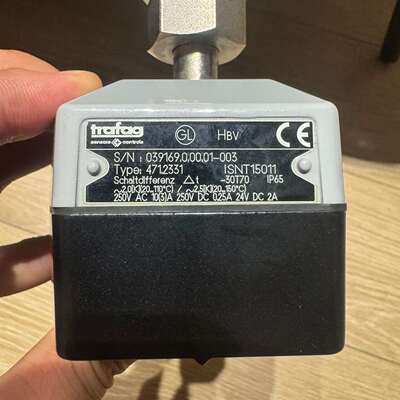 维修trafag 472.1231 温度开关传感器 杆子到议价
