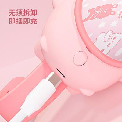 Two hundred and twenty-five leafless watch fans, usb charged