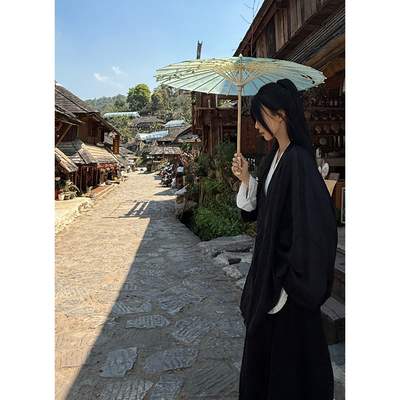 LISEYEN2025年新款春夏女新中式原创设计系列  《下山》