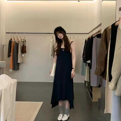 现handwash三三家24新款法式气质高级感吊带连衣裙小众不规则裙子
