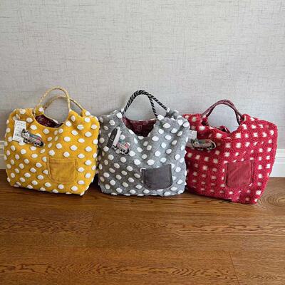 毛呢波点猫咪胸针手提包手拎包