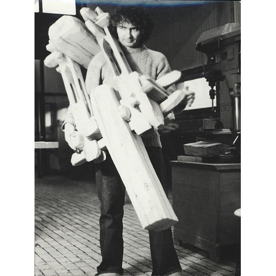 预订 Mihai Olos: Per Kirkeby, Mario Merz, Nam June Paik, Richard Serra, Thomas Virnich 米哈伊·奥洛斯：佩尔·柯克比、马