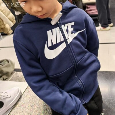 Nike耐克小学生童连帽加绒外套