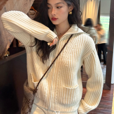 洋气新店REDMEMORY氛围密码 质感王炸 高克重拉链高领毛衣