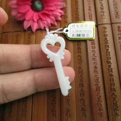 保真钥匙造形款玉吊坠76261送爱人缅甸玉天然A货翡翠玉实物拍图