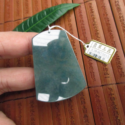 保真无字牌平安无事牌大吊坠薄款75615危料天然A货翡翠玉实物拍图