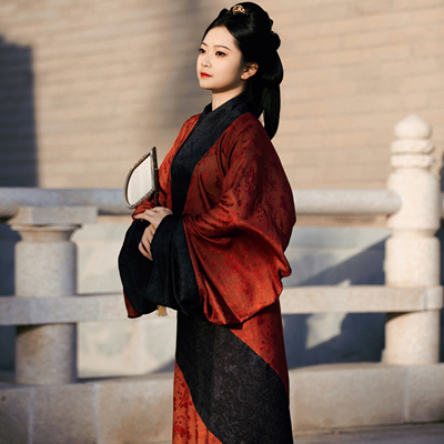 京渝堂2023秋季仿花罗曲裾汉服