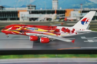 航模1/400马来西亚航空飞机模型
