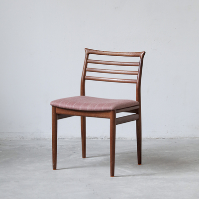 ErlingTrovits设计柚木餐椅