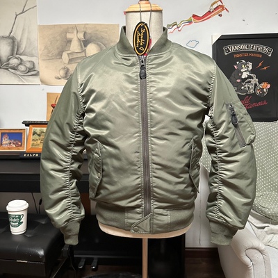 日本产短款飞行服防水防风