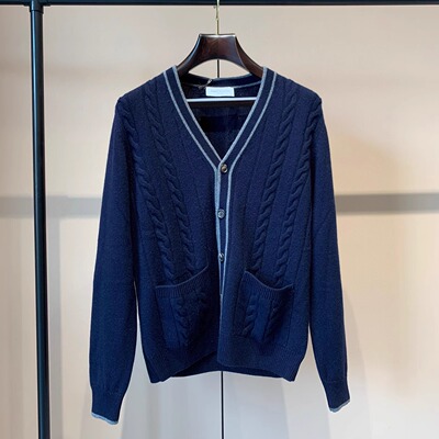 深蓝色羊绒针织开衫男士